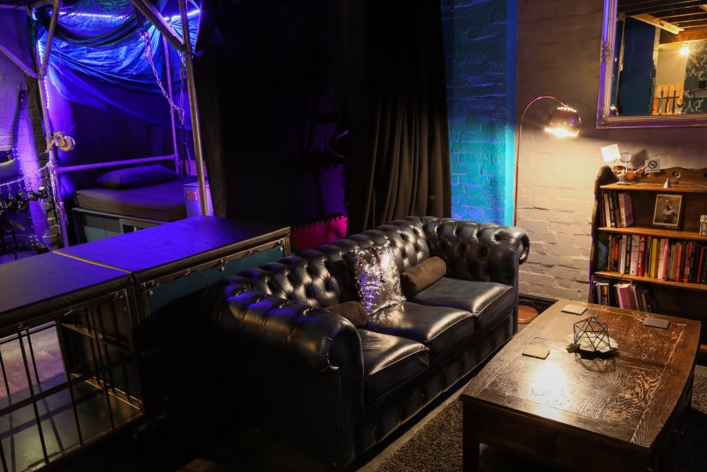 Equipment and Facilities available at the Peacock Parlour